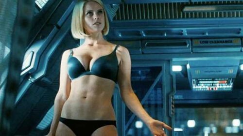 Alice Eve Commenta La Sua Famosa Scena In Intimo Di Star Trek Ne