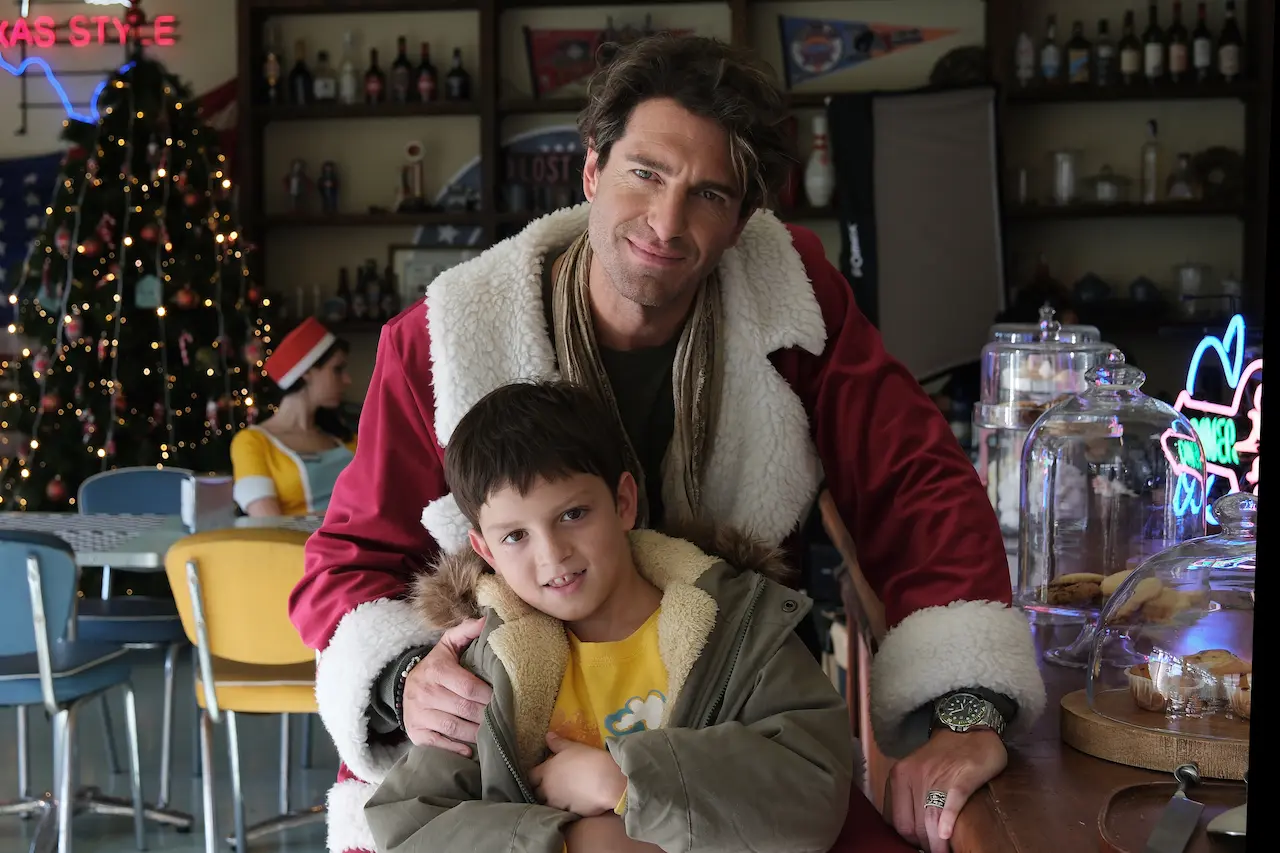 In fuga da Babbo Natale: il trailer e le prime immagini della commedia ...