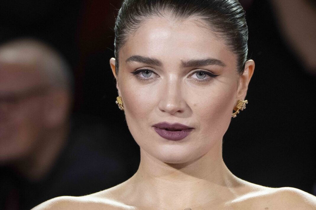 Venezia 82: il red carpet di Jay Kelly con George Clooney, Adam Sandler ...