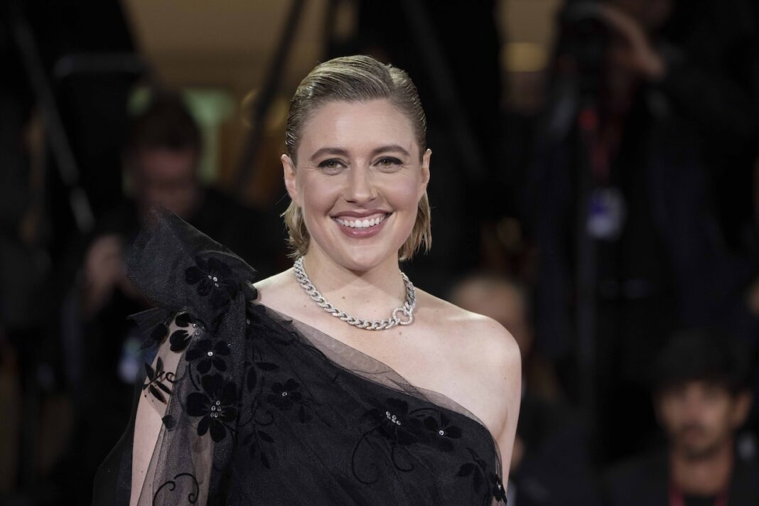 Un importante esercente critica l'accordo tra Netflix e Greta Gerwig ...