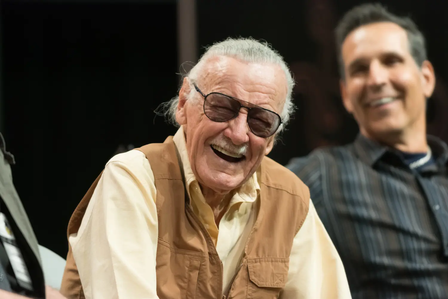 Stan Lee “torna” grazie all’AI: ElevenLabs userà voce e volto della ...